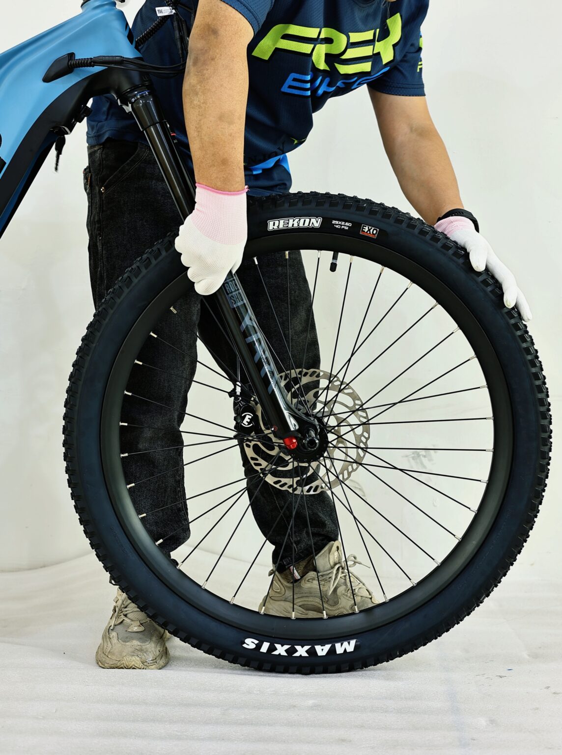 Front Wheel Assembly Instructions - FreyBike